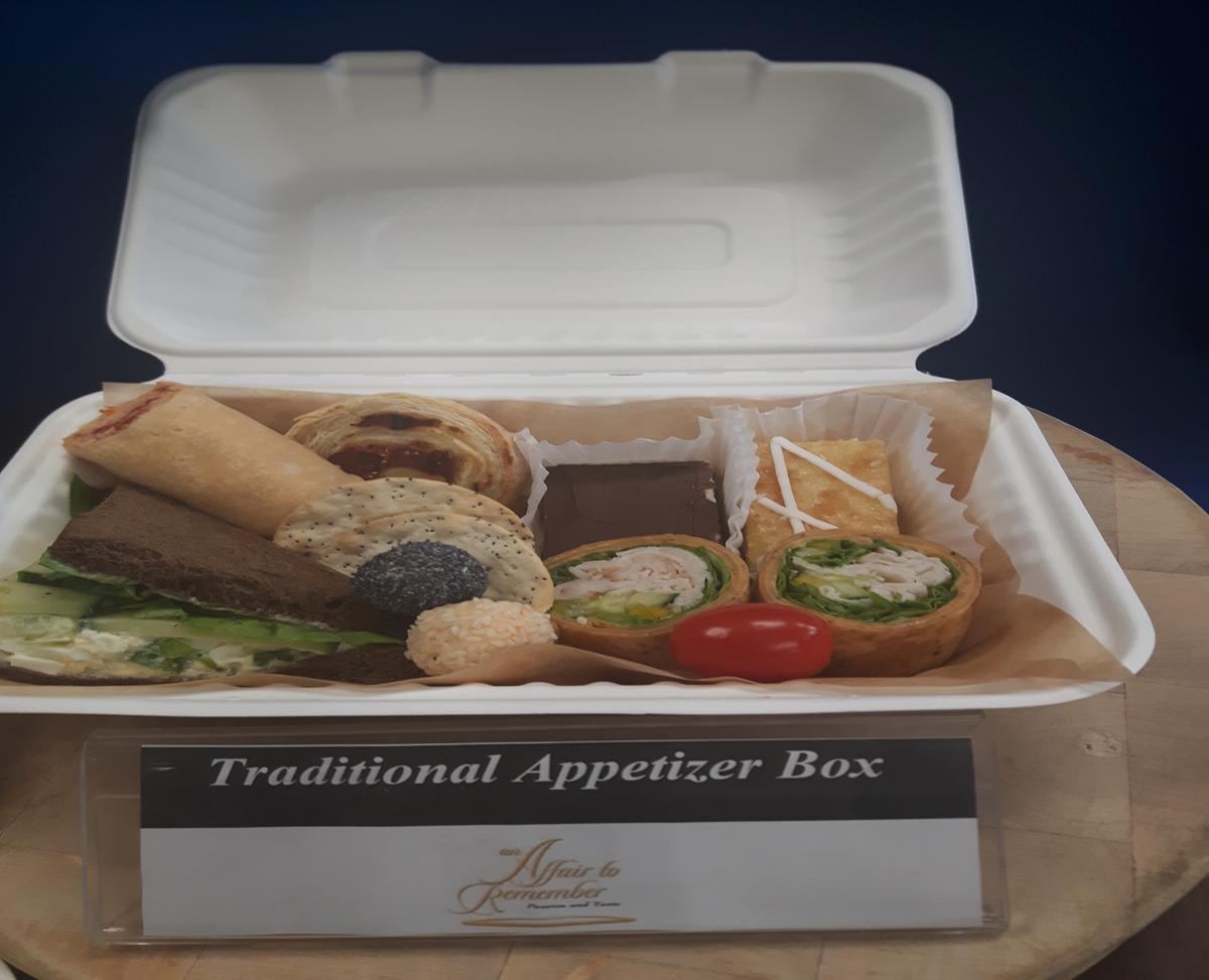 Individual Traditional Appetizer Box – partytray.com